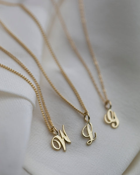 14k Cursive Letter Necklace – E&E PROJECT